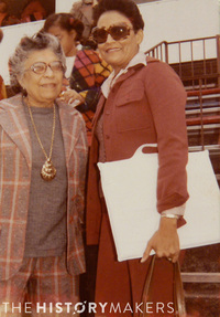 Myrtle Davis's Biography